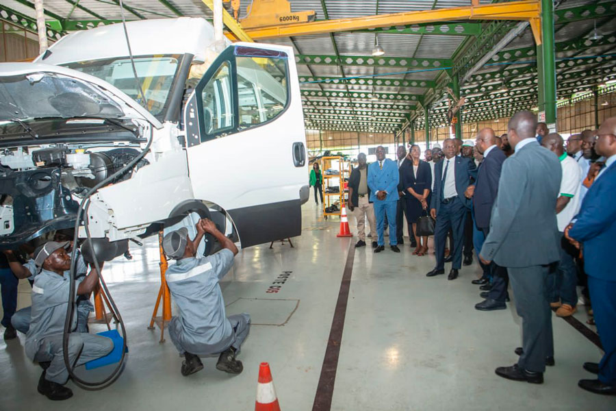 Côte d'Ivoire / Renouvellement du parc automobile : 15 minibus neufs “l ...
