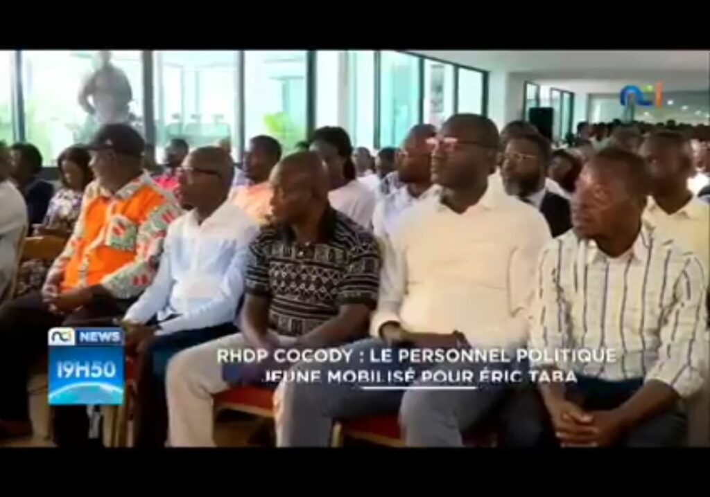 L'Ambassadeur Éric TABA présenté à la jeunesse de ladite commune de ...