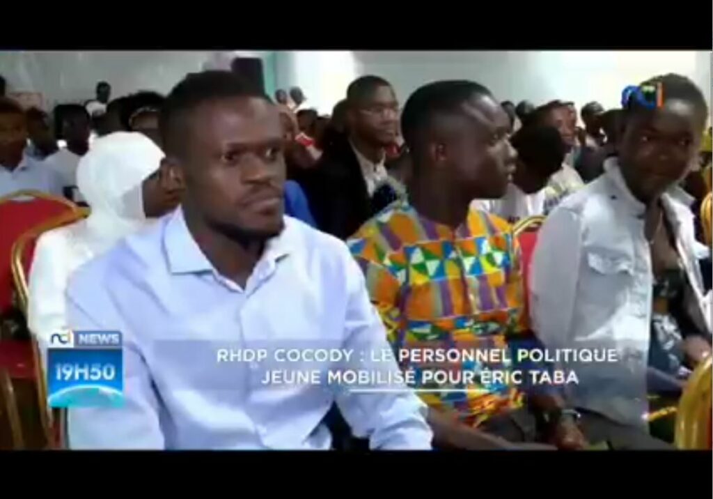 L'Ambassadeur Éric TABA présenté à la jeunesse de ladite commune de ...