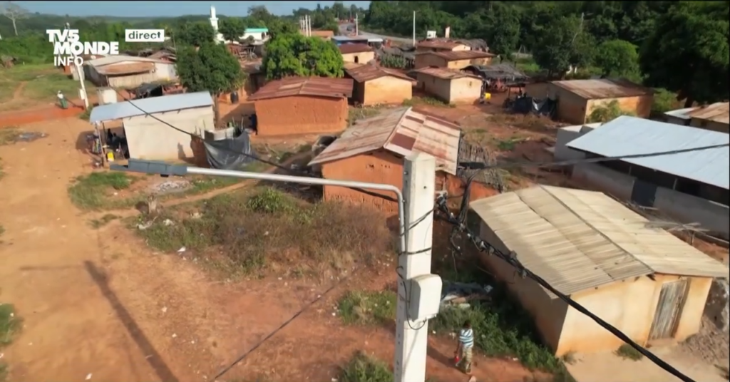 Afrique - Côte d'Ivoire. La centrale solaire de Boundiali améliore